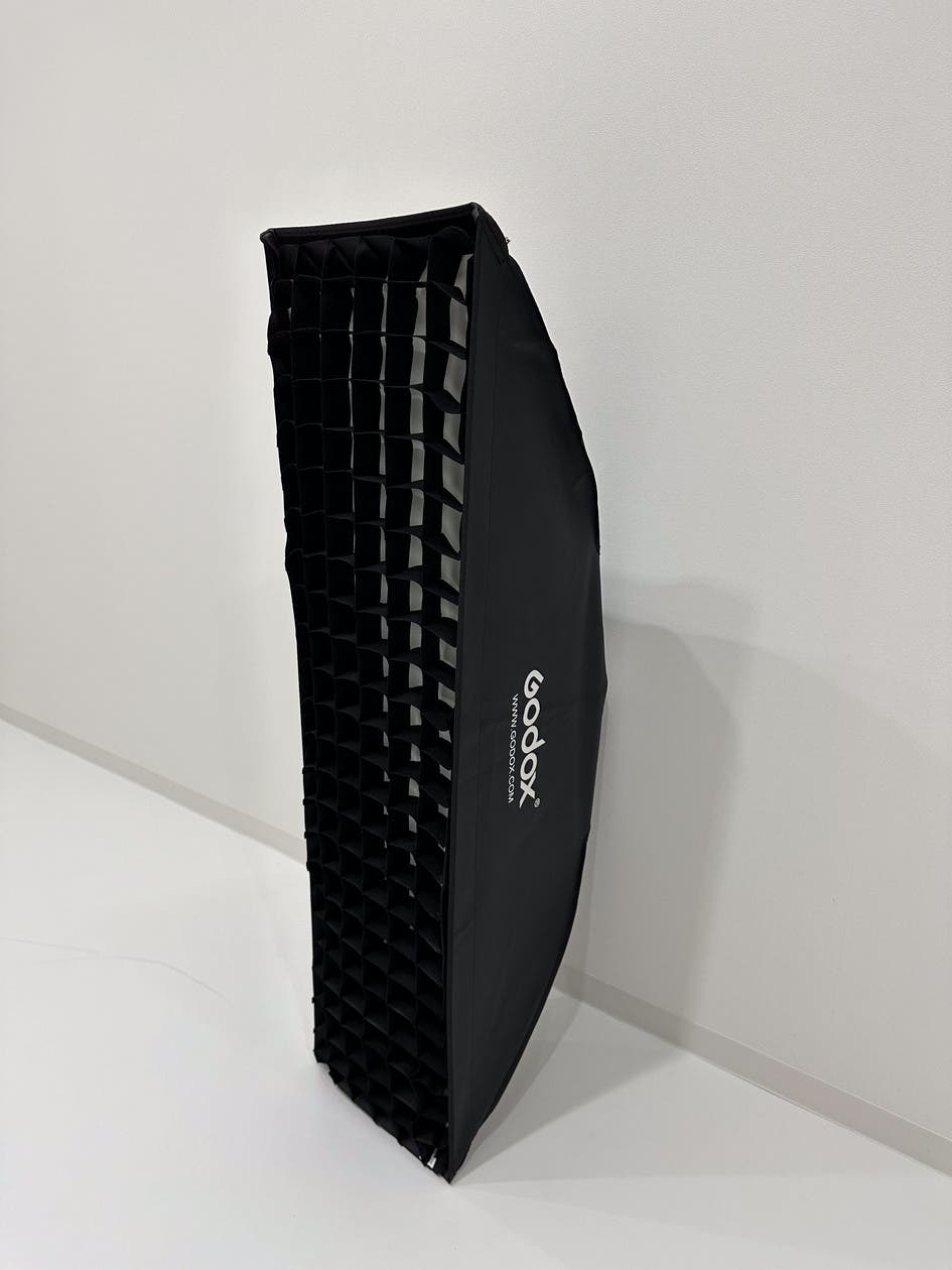 <🎉オープンセール>梅田から電車10分&庄内駅徒歩30秒【白ホリ/プロ照明機材無料完備/ドレッサー/テザー撮影/エレベータ有】の写真11