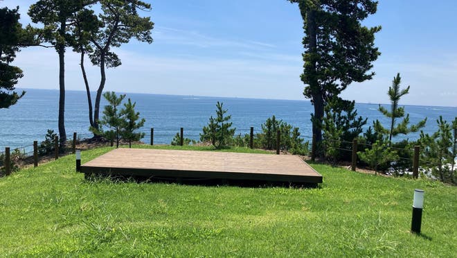 海が一望できるログハウスの写真3