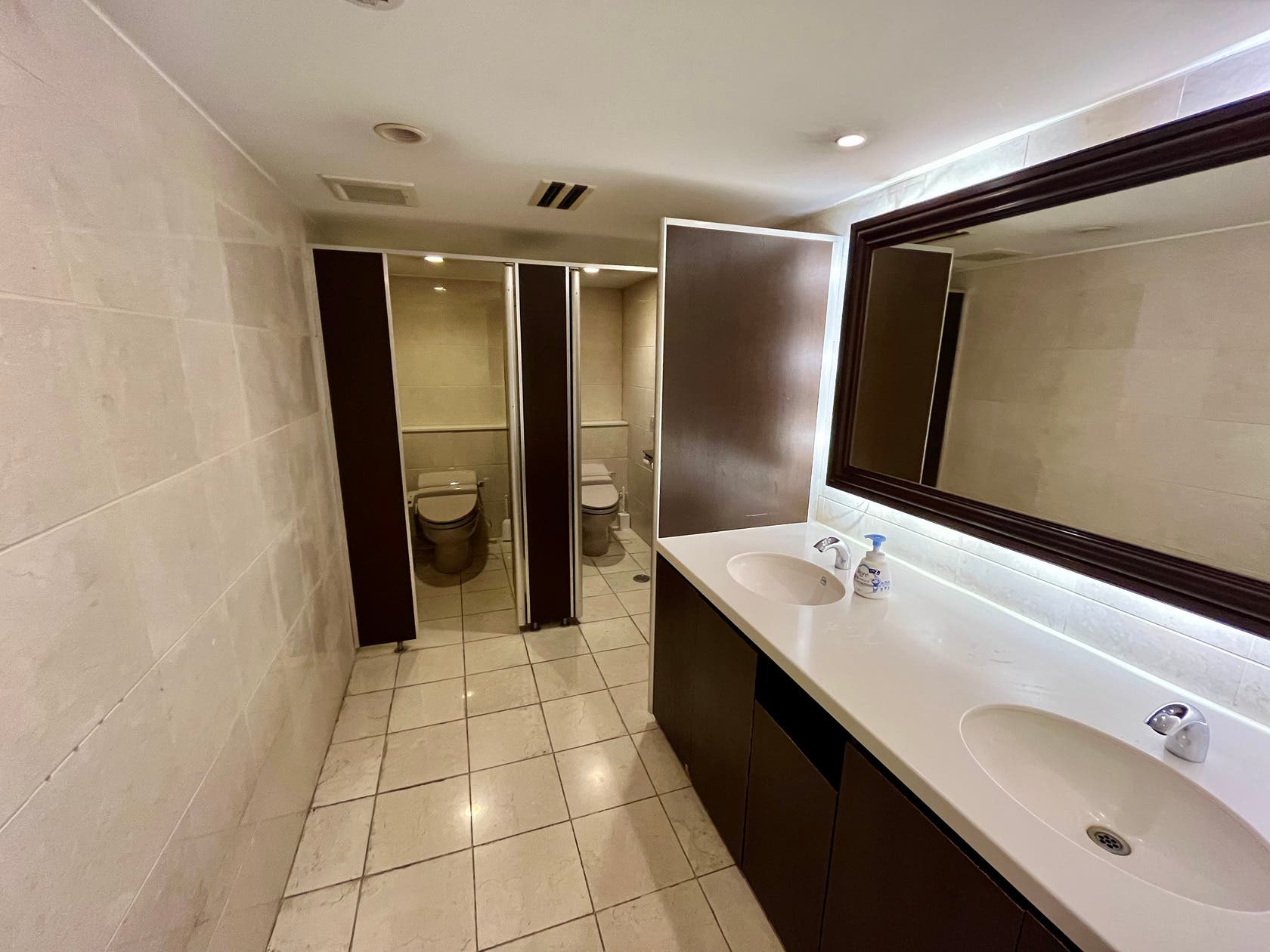 roomS【銀座駅 1分】歌唱・発声練習・楽器演奏OK!の写真13