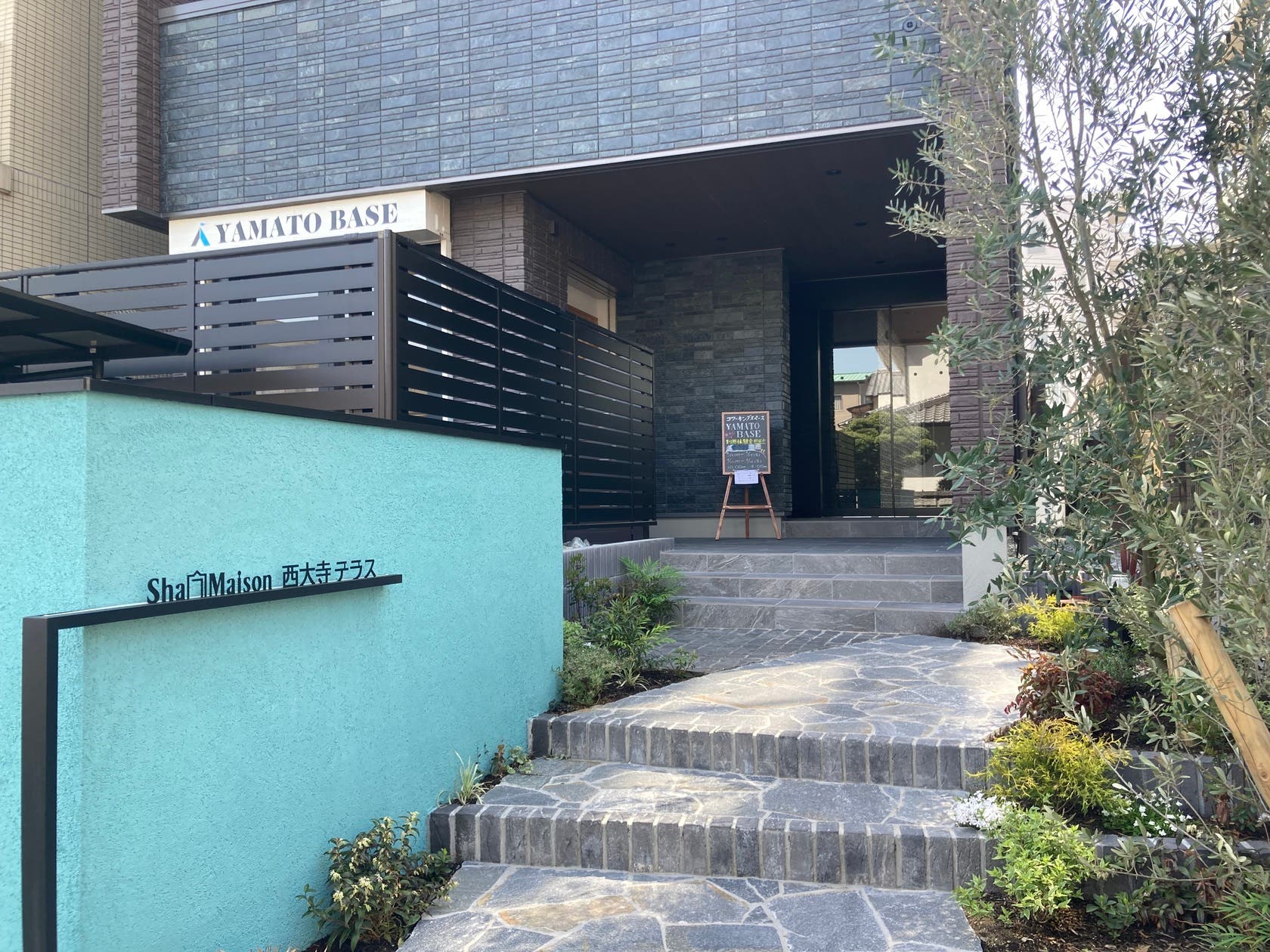 【パーソナルブース羅城門】近鉄大和西大寺駅から徒歩6分の高速Wi-Fi完備の１時間から利用できる1人専用ブースです。の写真4