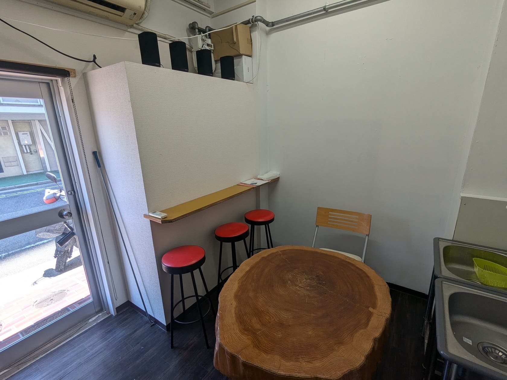 三宮駅徒歩10分の多目的スペース  占いやネイル、荷物置き場にも最適の写真6