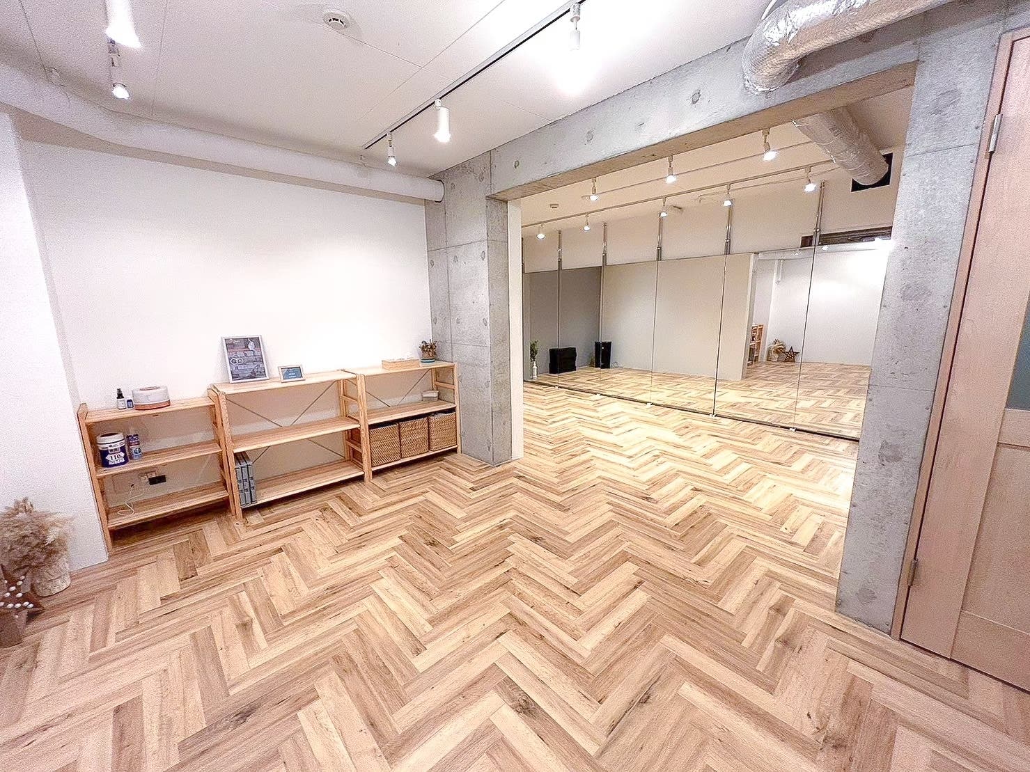 ヨガ,ダンス,スタジオレンタル幡ヶ谷駅徒歩3分🎵別プランでパーティ、撮影などもご利用いただけます。の写真1