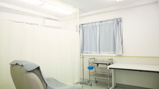 経堂駅から徒歩4分のコンセプトスタジオ。教室、オフィス、診察室の3つのシチュエーション。ショートドラマや再現VTRに最適です。の写真3