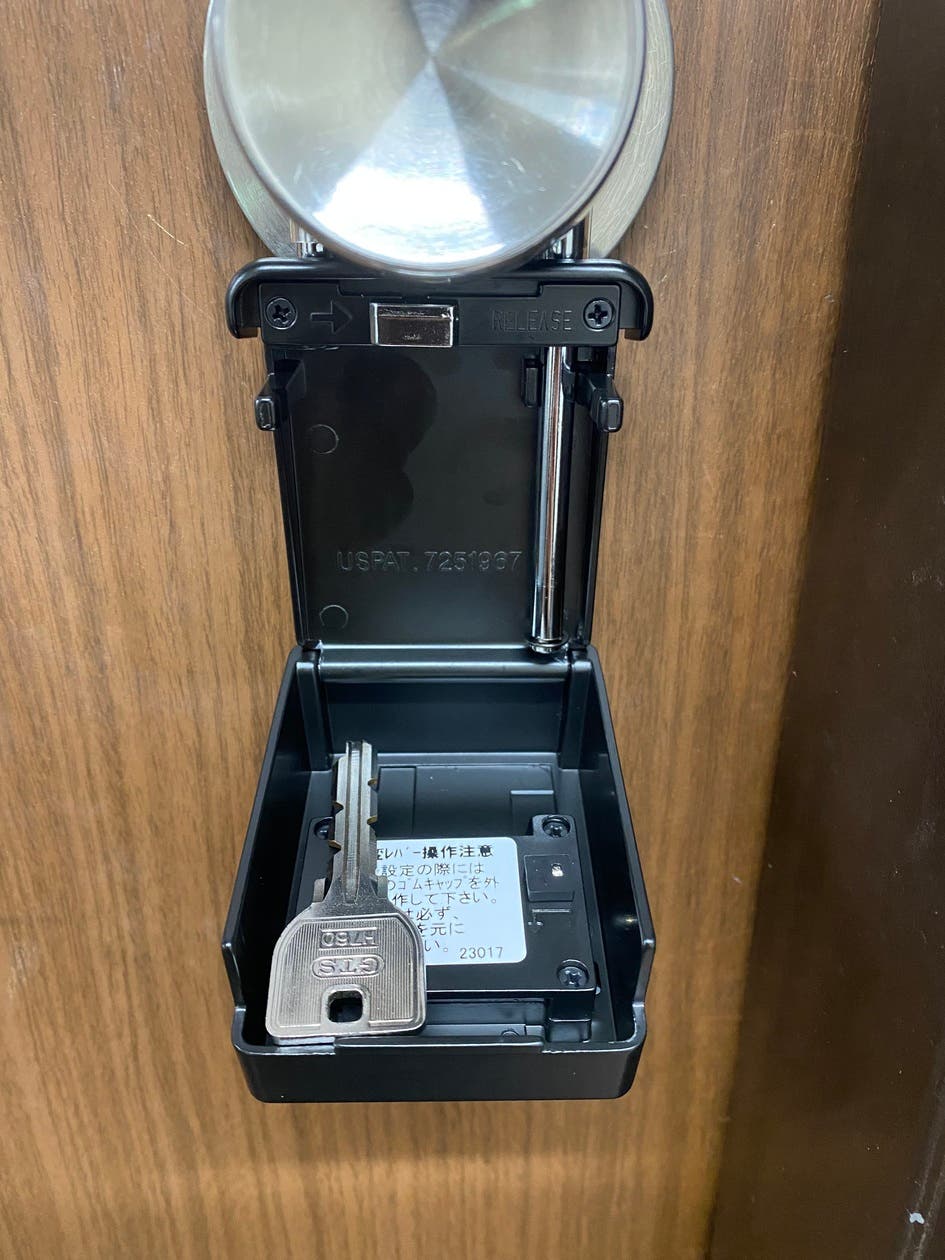 【新オープン】wi-fi安定_新大阪駅から徒歩30秒の会議室！/プロジェクター/綺麗/ゆったり/の写真17