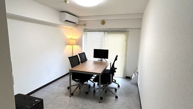 【高津駅徒歩3分|最大4名】ビジネス設備、採光◎ 高津駅徒歩3分、溝の口駅徒歩10分のレンタルスペースの写真2