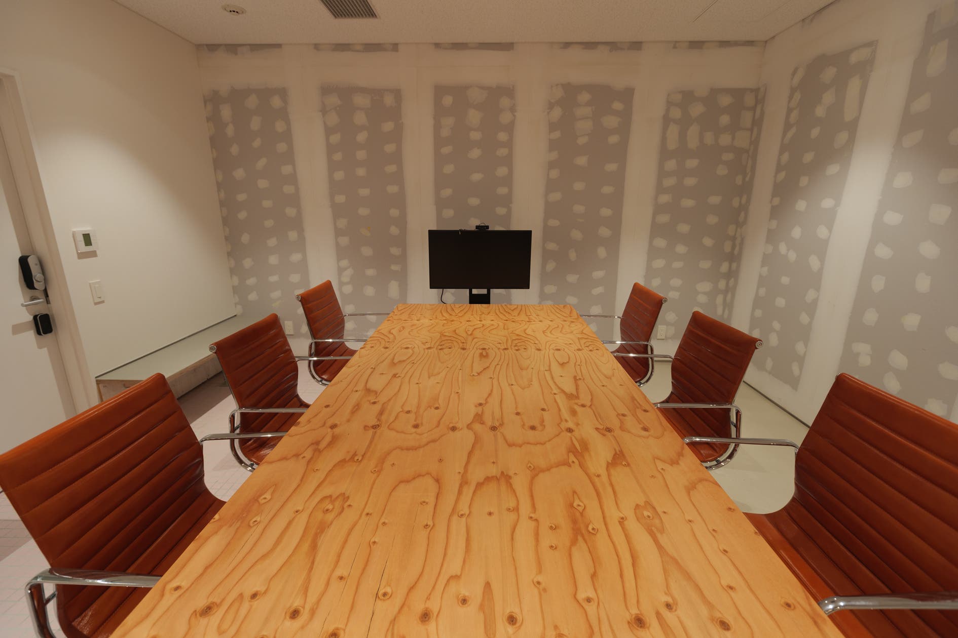 つくば駅から徒歩３分！コワーキングスペース隣接の貸会議室(〜6名)の写真4