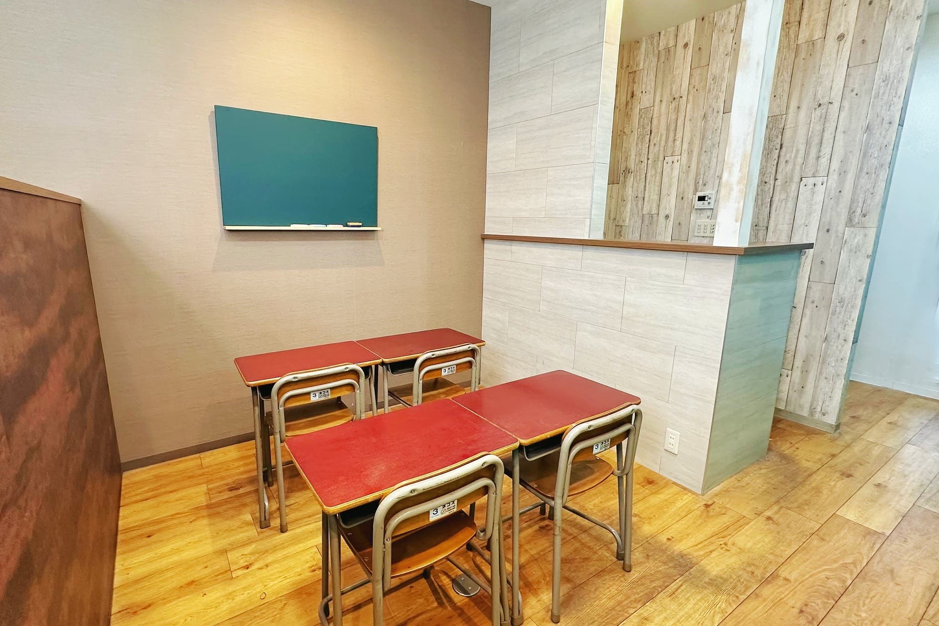 【志木駅】の貸切撮影スタジオ📷撮影機材無料💡花魁・学校コスプレ👘🏫SNS・YouTube撮影🎥の写真12