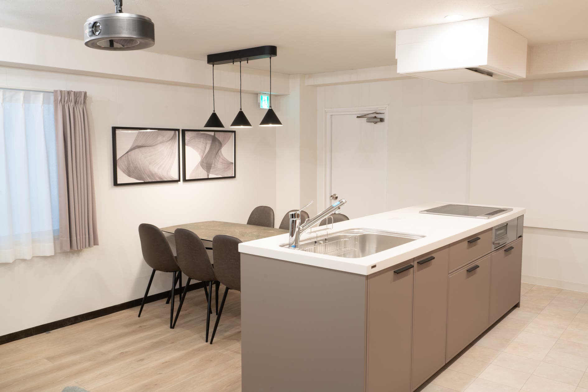 スペモリビング🏠忘年会🍺歓送迎会🎊プロジェクター🎥女子会🎀パーティ🌟537_SpemoLiving福岡天神の写真13