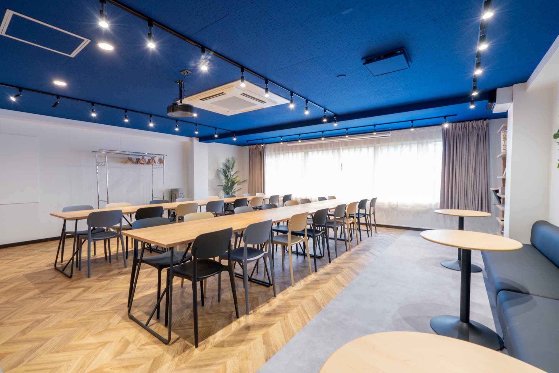 スペモ💡クリスマス🎄歓送迎会🎊大画面🎥駅近🚃ゴミ無料OK🙆‍♀️イベント✨️491_SpemoLounge福岡天神の写真27