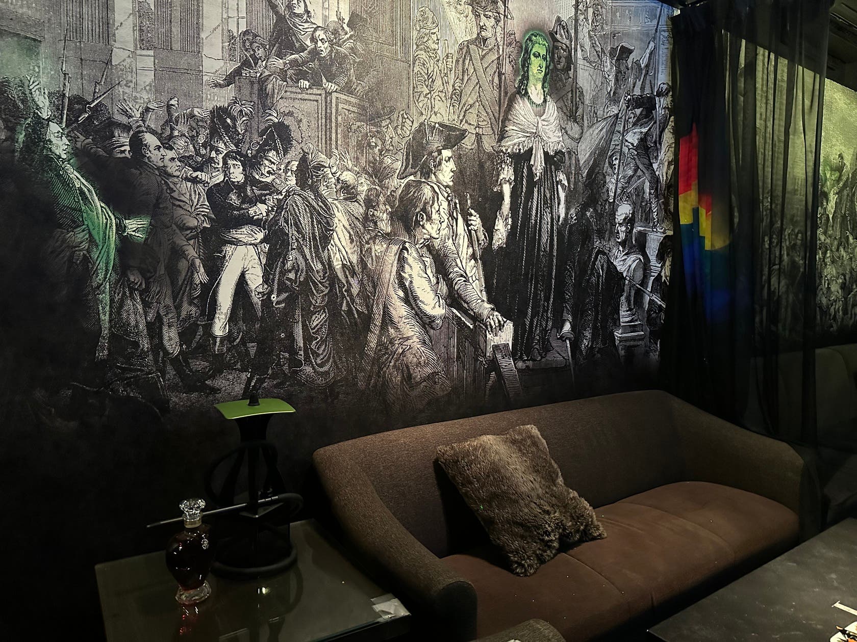 インスタ映え！ポールダンス用Xポーとカラオケがあるお店の写真5