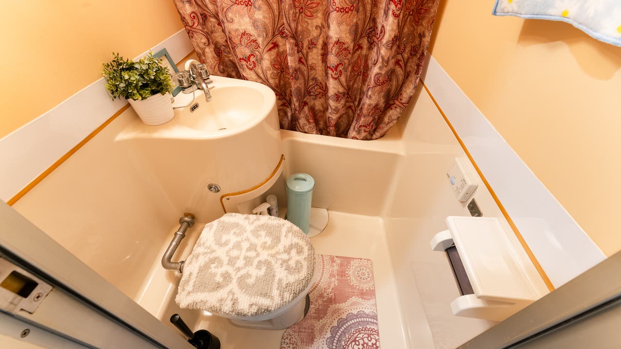 【＆SORA】🎀新宿西口駅すぐ｜JR新宿駅5分✨完全個室のサロン/撮影利用可✤高速Wi-Fi🆕高田電動ベッド導入の写真15