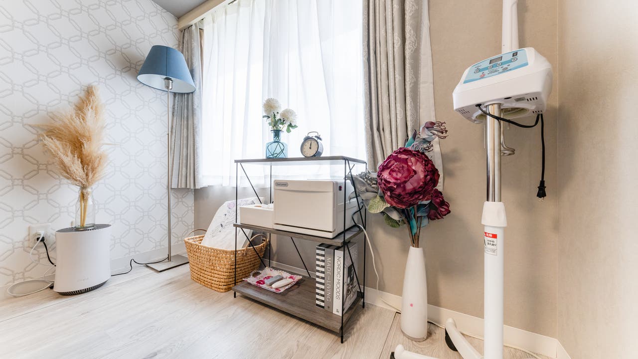 【＆SORA】🎀新宿西口駅すぐ｜JR新宿駅5分✨完全個室のサロン/撮影利用可✤高速Wi-Fi🆕高田電動ベッド導入の写真13