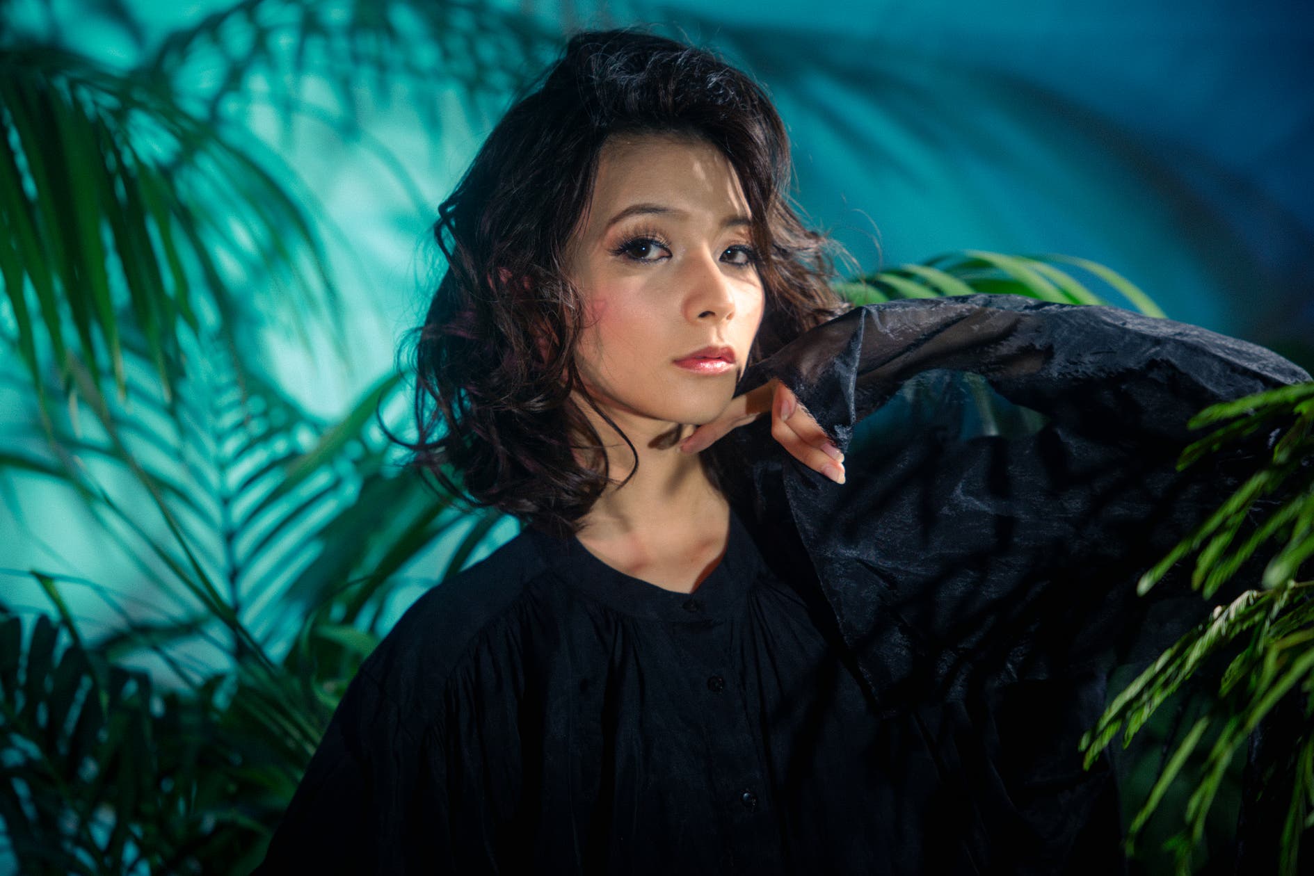 大阪の植物あふれる撮影スタジオ！レイアウト自由なグリーンを活かした多様な撮影！の写真6