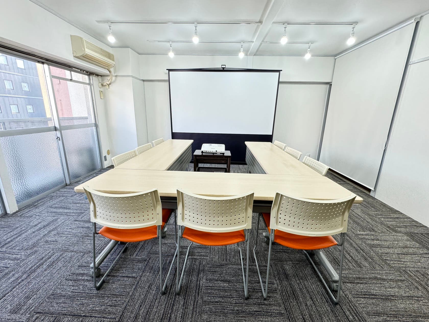 🌻新規オープン🌻◆お気軽会議室博多東plata◆🎯博多筑紫口徒歩3分🎯31人収容🌈無料wifi🌈完全個室の写真4
