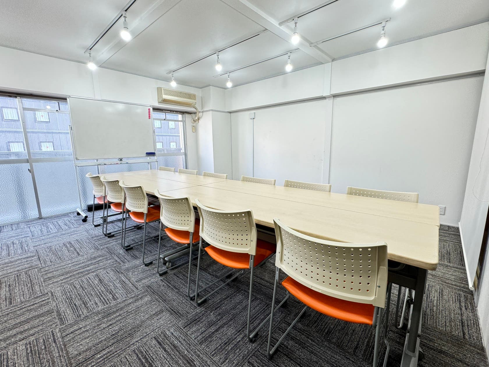 🌻新規オープン🌻◆お気軽会議室博多東plata◆🎯博多筑紫口徒歩3分🎯31人収容🌈無料wifi🌈完全個室の写真8