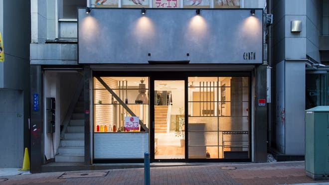 【EARTH 三軒茶屋店】カットオープン席★大型サロンに併設されたレンタルサロン✂︎フリーランス/個人練習/美容業に最適♪の写真4