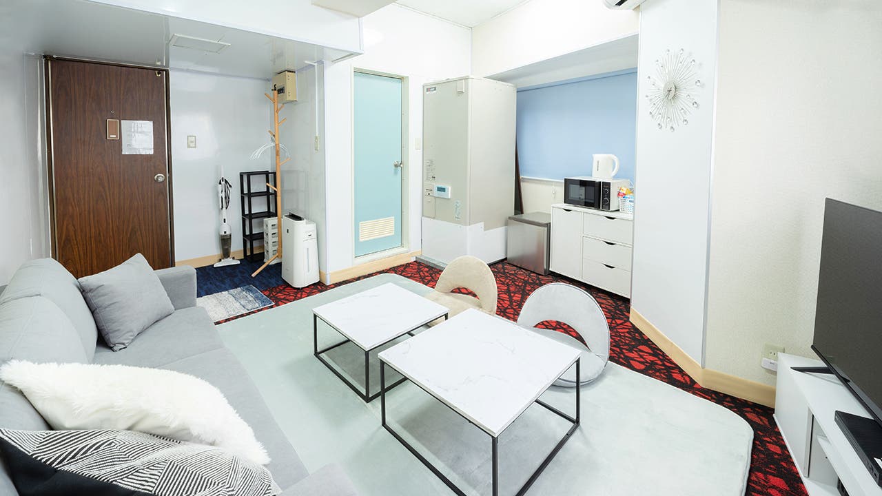 【広々スペース】【クリスマス飾付中】名古屋伏見駅徒歩6分✨24時間営業💗高速Wifi💫ゴミ捨て無料🗑️の写真5