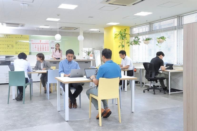 【レンタルオフィスMICAN：WEBミーティング用フォンブース_５】大井町徒歩2分・最大1名収容可能の写真5