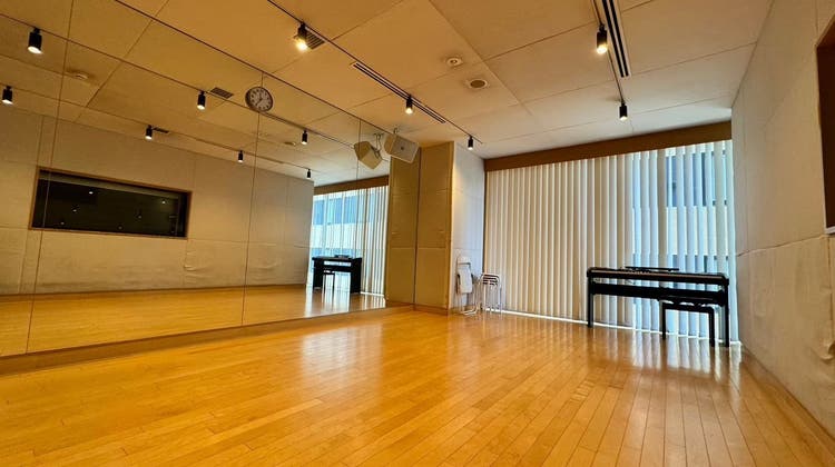 【BUZZ福岡本店】7stの写真1
