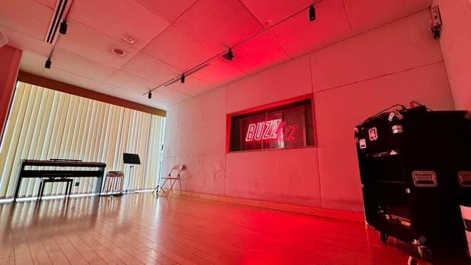 【BUZZ福岡本店】7stの写真3