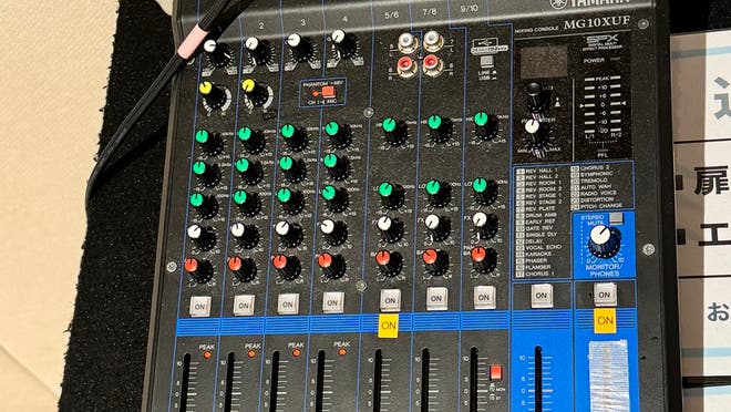 【BUZZ福岡本店】7stの写真4