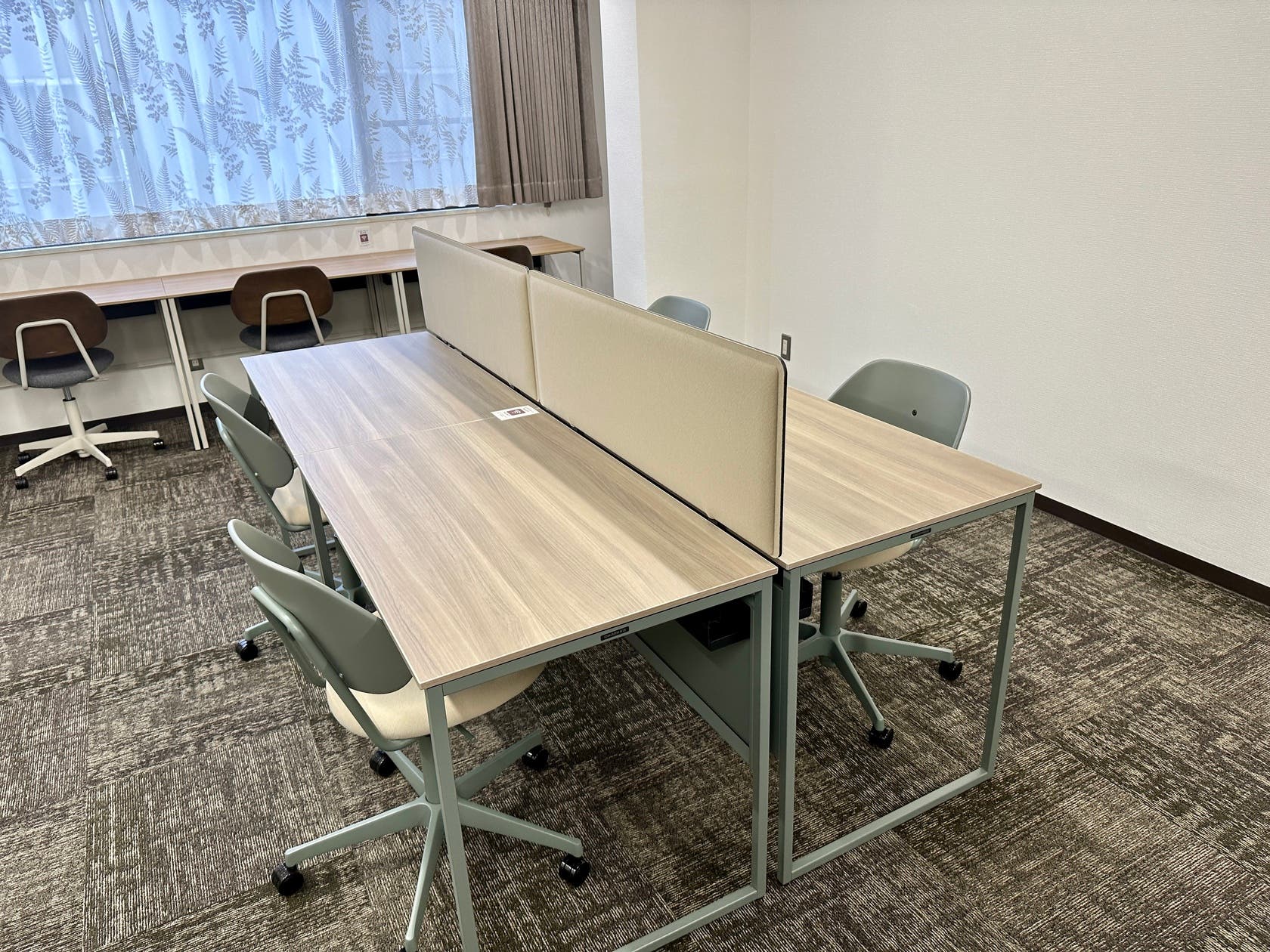 【地下1階】早稲田駅徒歩3分の貸会議室（11人以上）の写真11