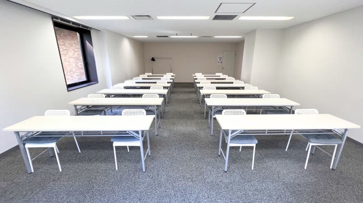 ⭐NEW⭐【六本木一丁目駅徒歩5分】無料備品多数☆会議・研修・試験会場・WEBセミナー・ZOOM快適ビジネス仕様!2階F会議室の写真1