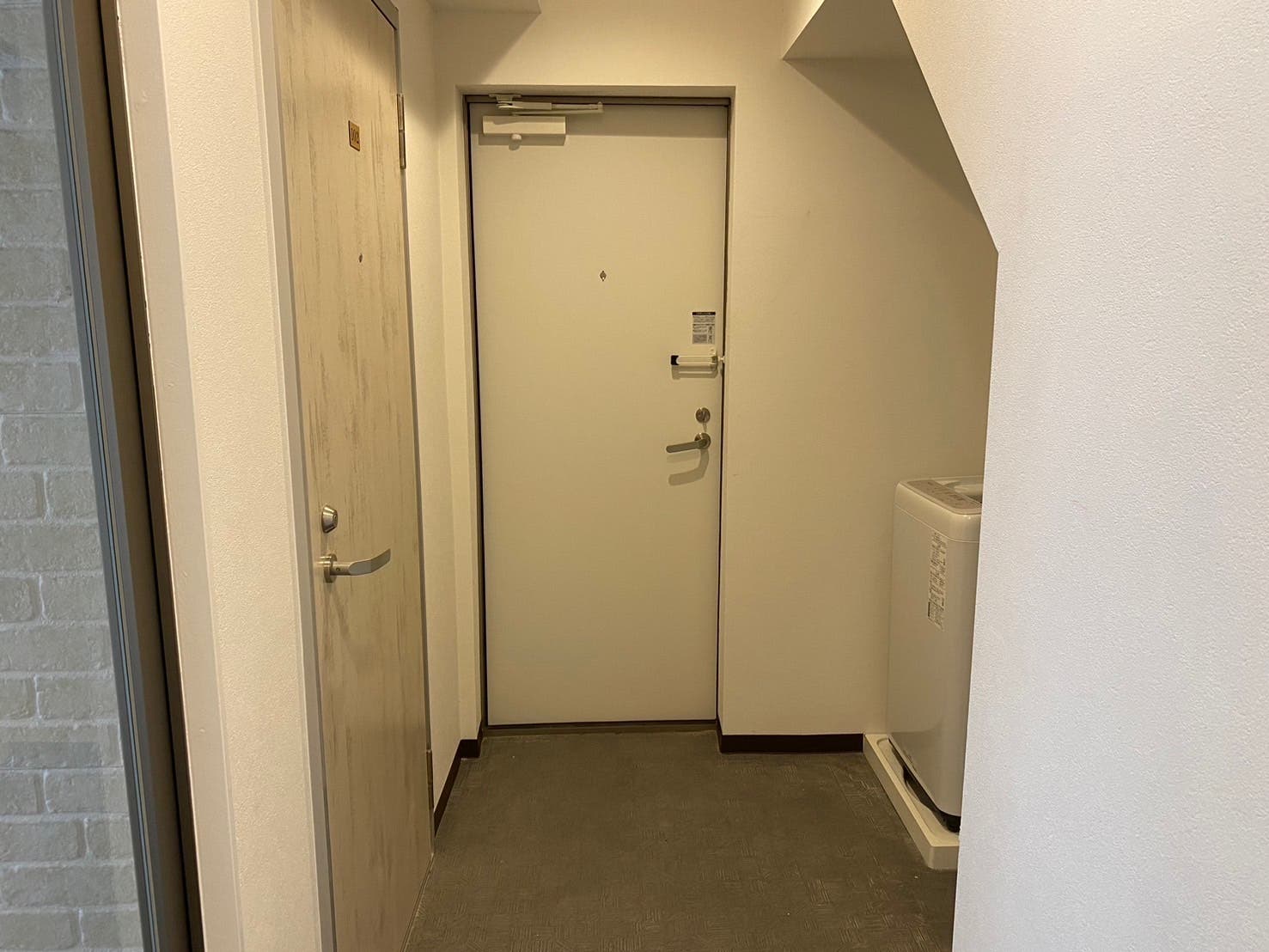 ①ゴミ引取オプション（45L 4袋まで）※室内放置罰金対象（部屋を出て突き当たりのドアを開けた先のゴミストッカーに入れてください）の画像2