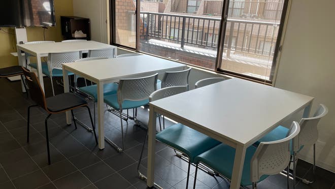 茅場町2分//リピーター多数【即予約可・高速度WiFi・除菌完備】各種教室、会議、商談、面接、研修、撮影等に最適な個室スペースの写真13