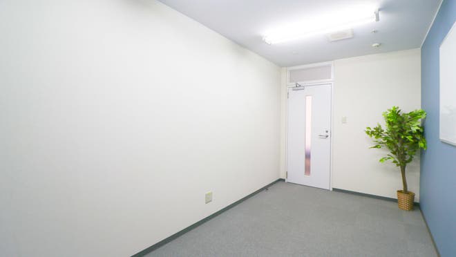 【梅田駅地下直結で最高の立地!大阪駅前第2ビル!12名】大型モニター・WiFi全て無料!ふれあい貸し会議室 梅田No122の写真10