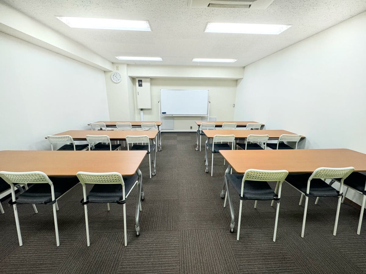 【五反田駅から徒歩3分】⭐️無料備品多数⭐️会議・研修・試験会場・セミナー等■4階ﾐｰﾃｨﾝｸﾞﾙｰﾑの写真5
