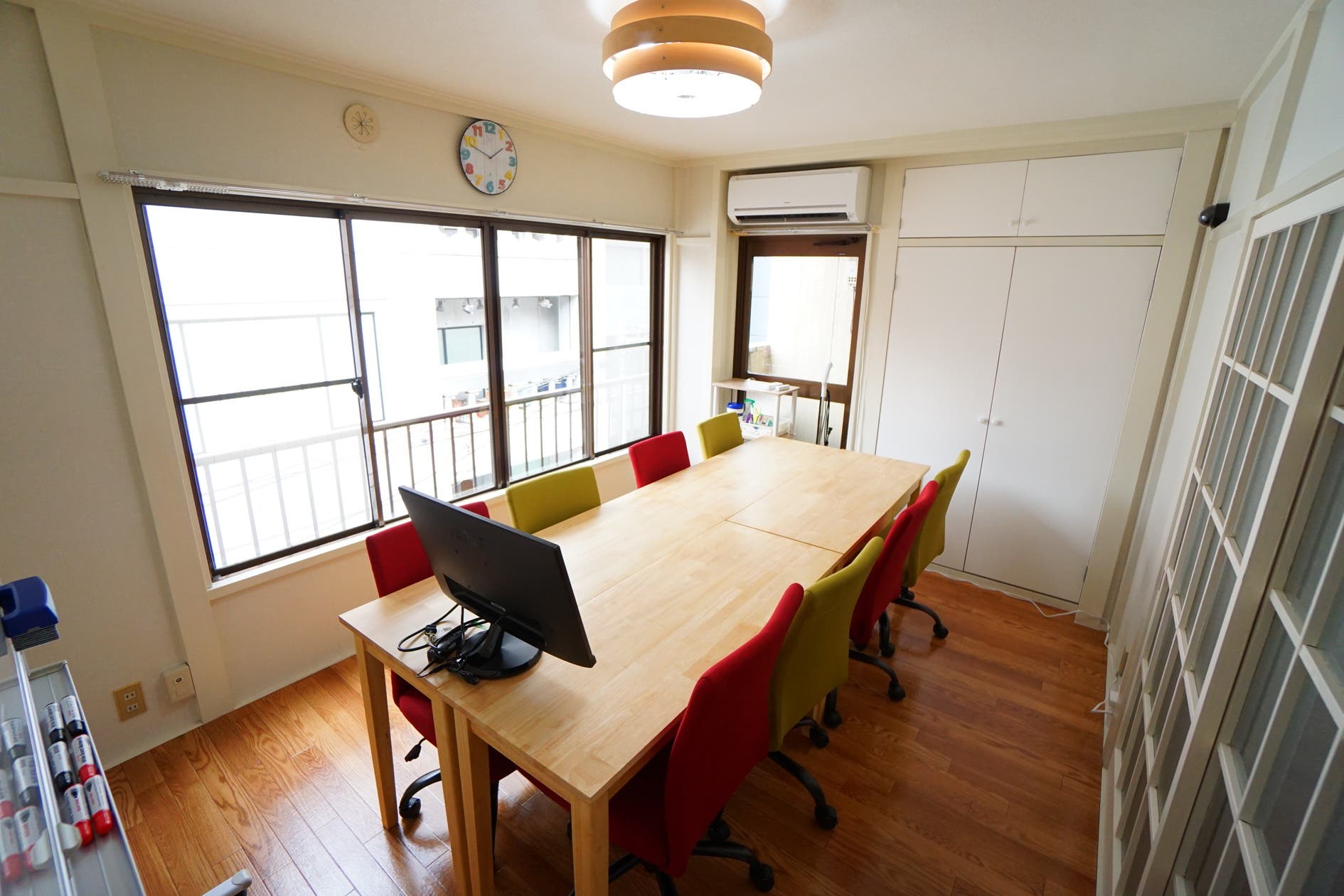 ＜サボテン会議室＞立川駅徒歩3分🚃光回線Wi-Fi📶モニター🖥️ホワイトボード📝会議/テレワーク/Zooｍの写真5