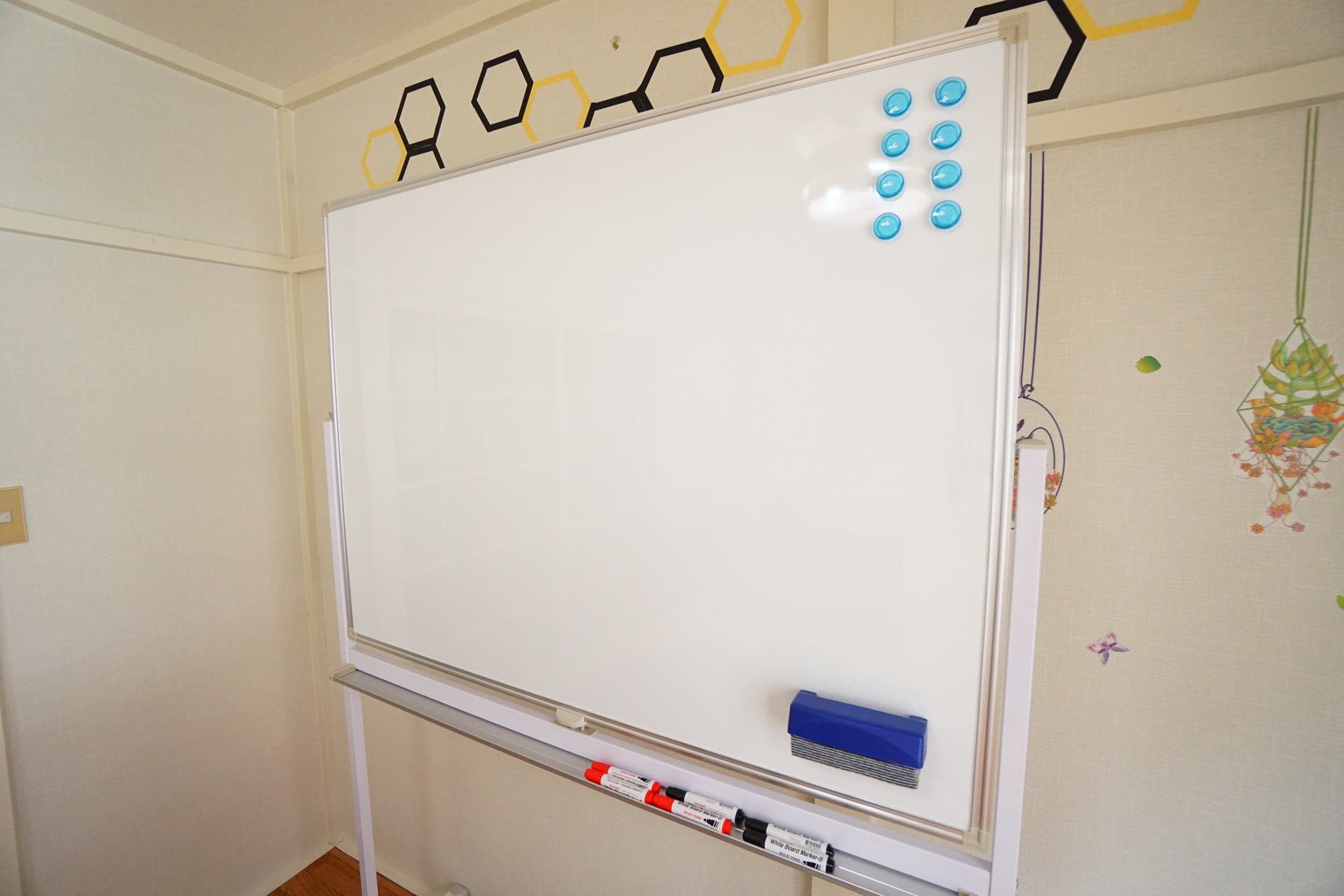 ＜サボテン会議室＞立川駅徒歩3分🚃光回線Wi-Fi📶モニター🖥️ホワイトボード📝会議/テレワーク/Zooｍの写真12