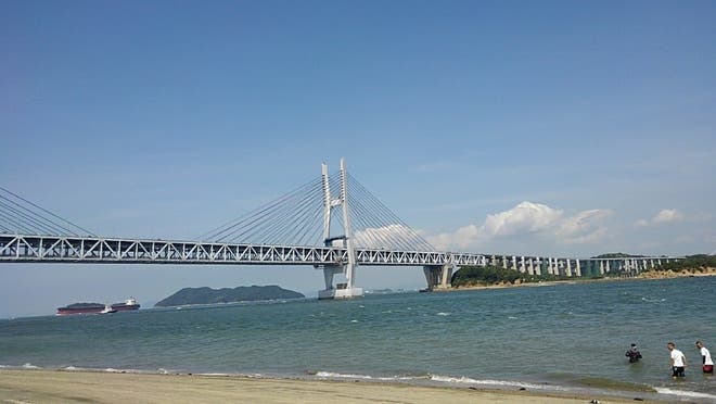 瀬戸内に浮かぶ小さな島 岩黒島 瀬戸大橋利用で車でアクセス可能 昭和建築一軒家貸切 大きな空と海を満喫 駐車スペース5台の写真4