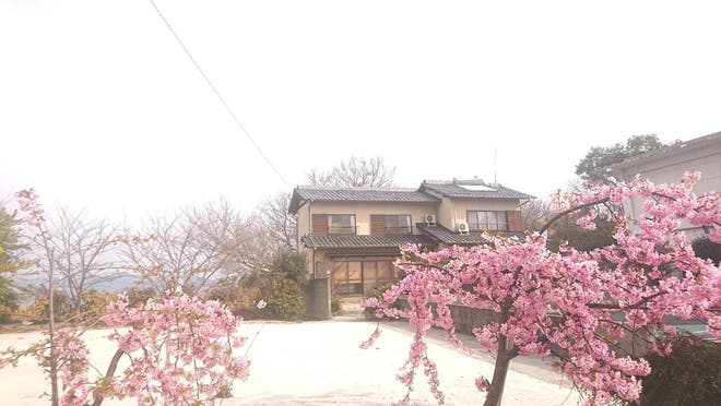 瀬戸内に浮かぶ小さな島 岩黒島 瀬戸大橋利用で車でアクセス可能 昭和建築一軒家貸切 大きな空と海を満喫 駐車スペース5台の写真5