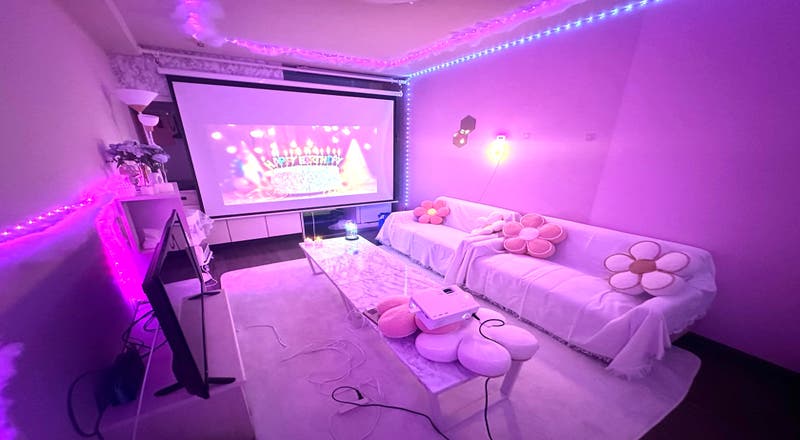 ✨オープンセール✨駅5分🚶おうちデート👫女子会❤️誕生日会🎂推し会🌹ママ会✨120インチプロジェクタ