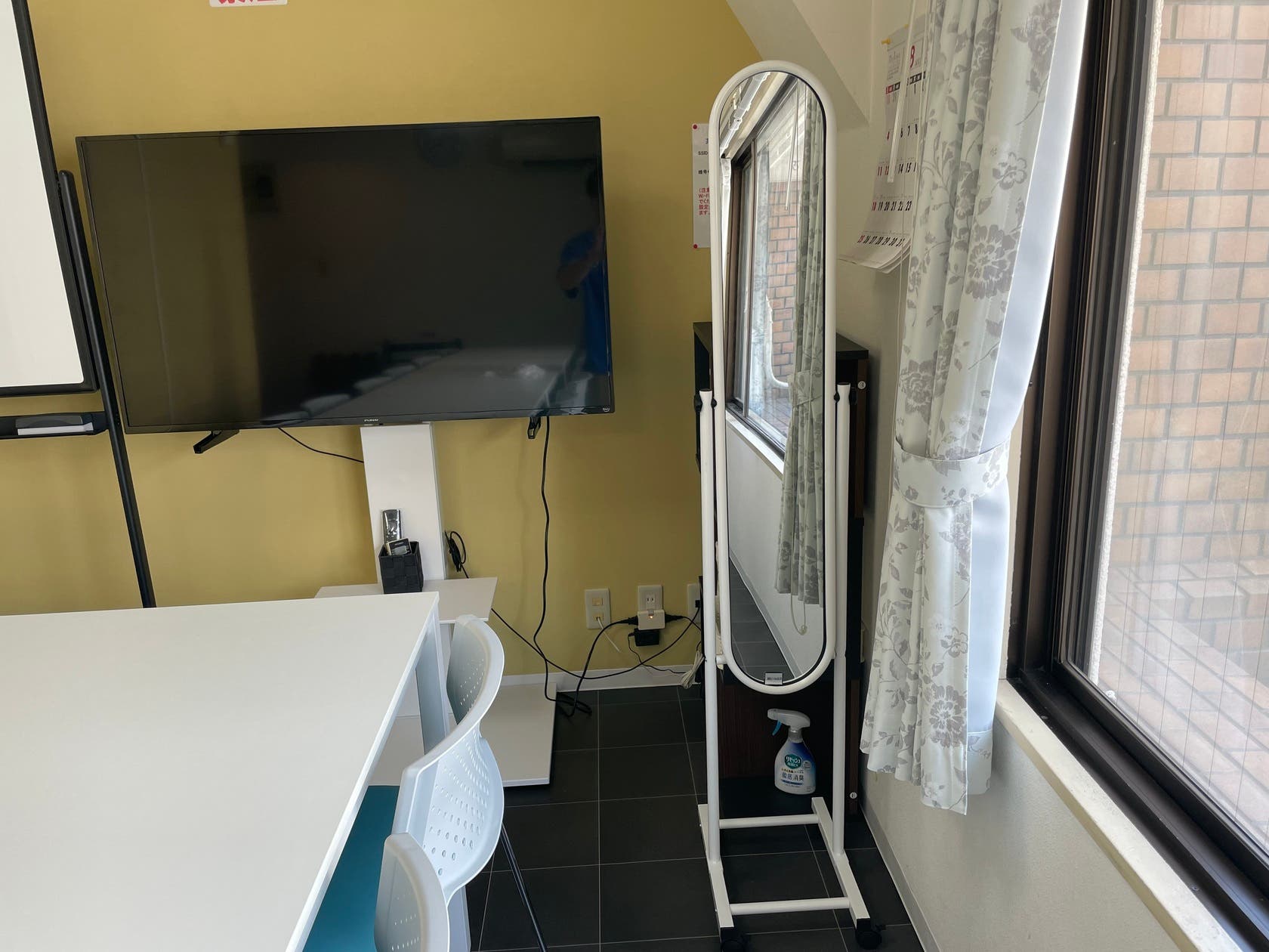 茅場町2分//リピーター多数【即予約可・高速度WiFi・除菌完備】各種教室、会議、商談、面接、研修、撮影等に最適な個室スペースの写真15