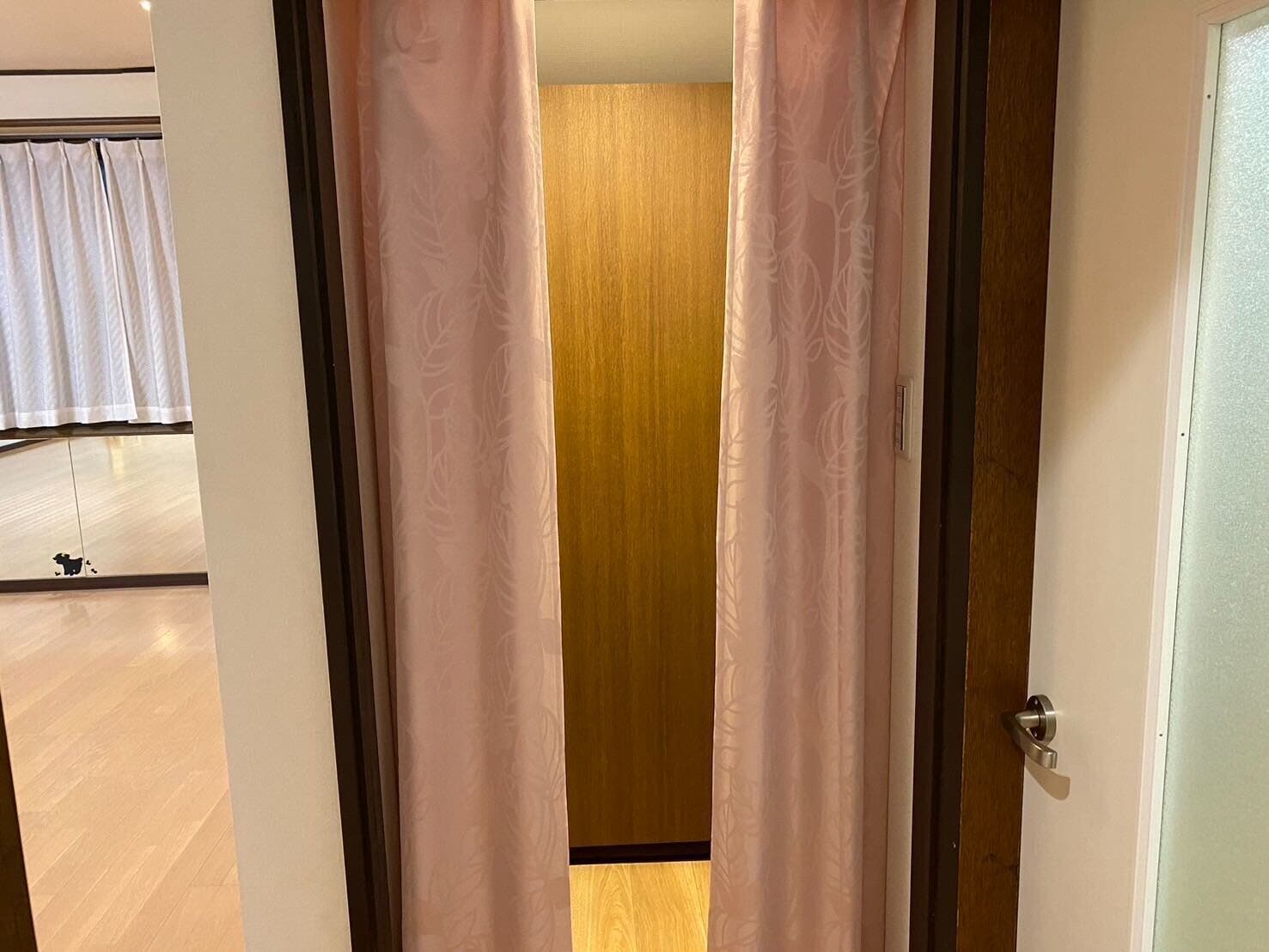 高崎駅東口から徒歩8分のヨガスタジオ！完全個室の大小3面鏡張りでヨガレッスンができます！の写真11