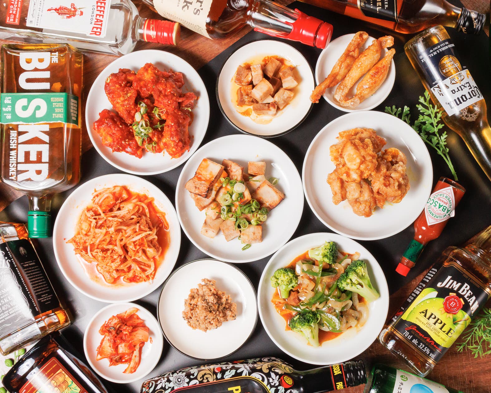 大阪駅から一駅！塚本駅前の飲み放題Barの写真7