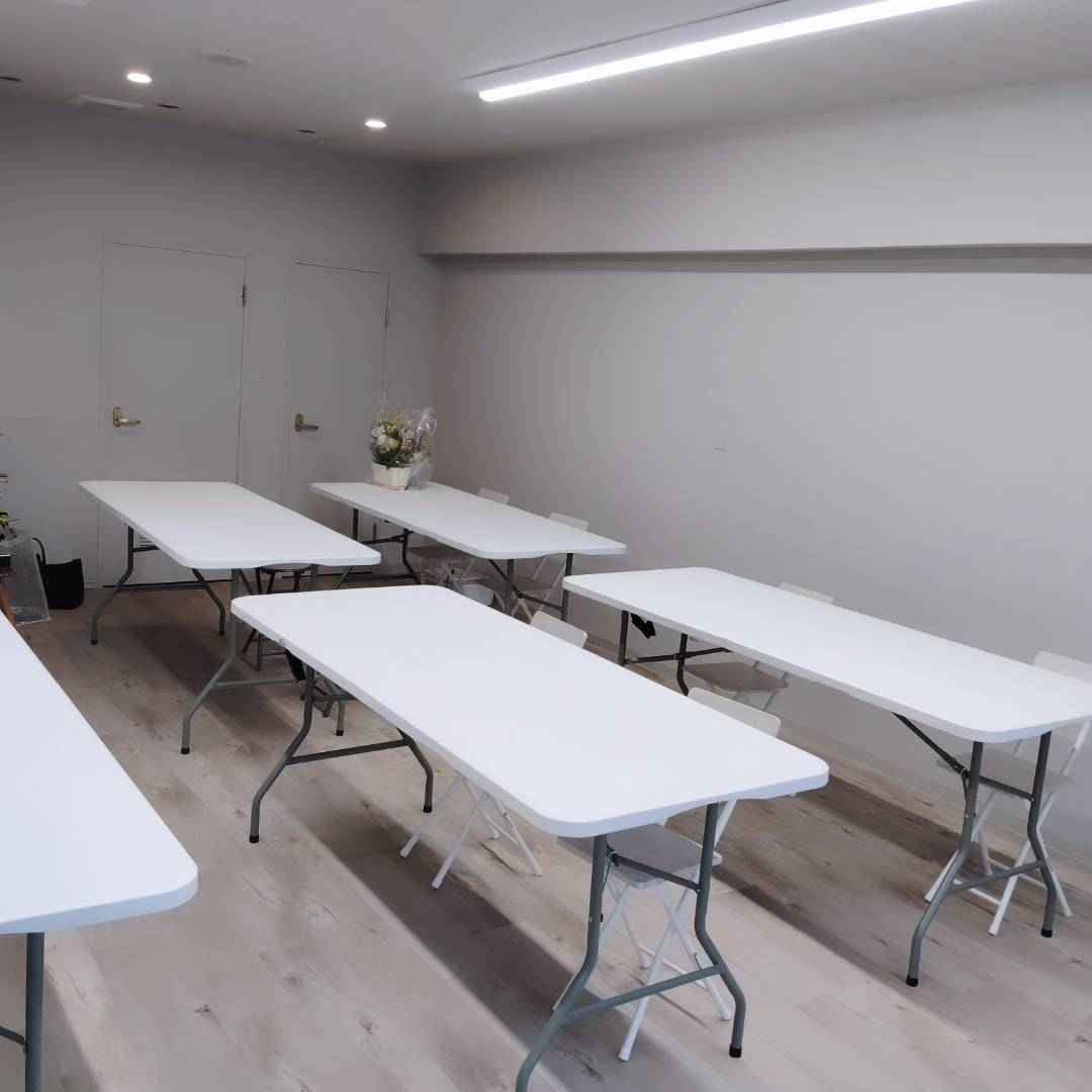 【別府市】《気軽に使える多目的スペース》駐車場有り  会議や講演、マルシェや撮影利用も可・飲食ok(隣にCafeもあります)の写真5