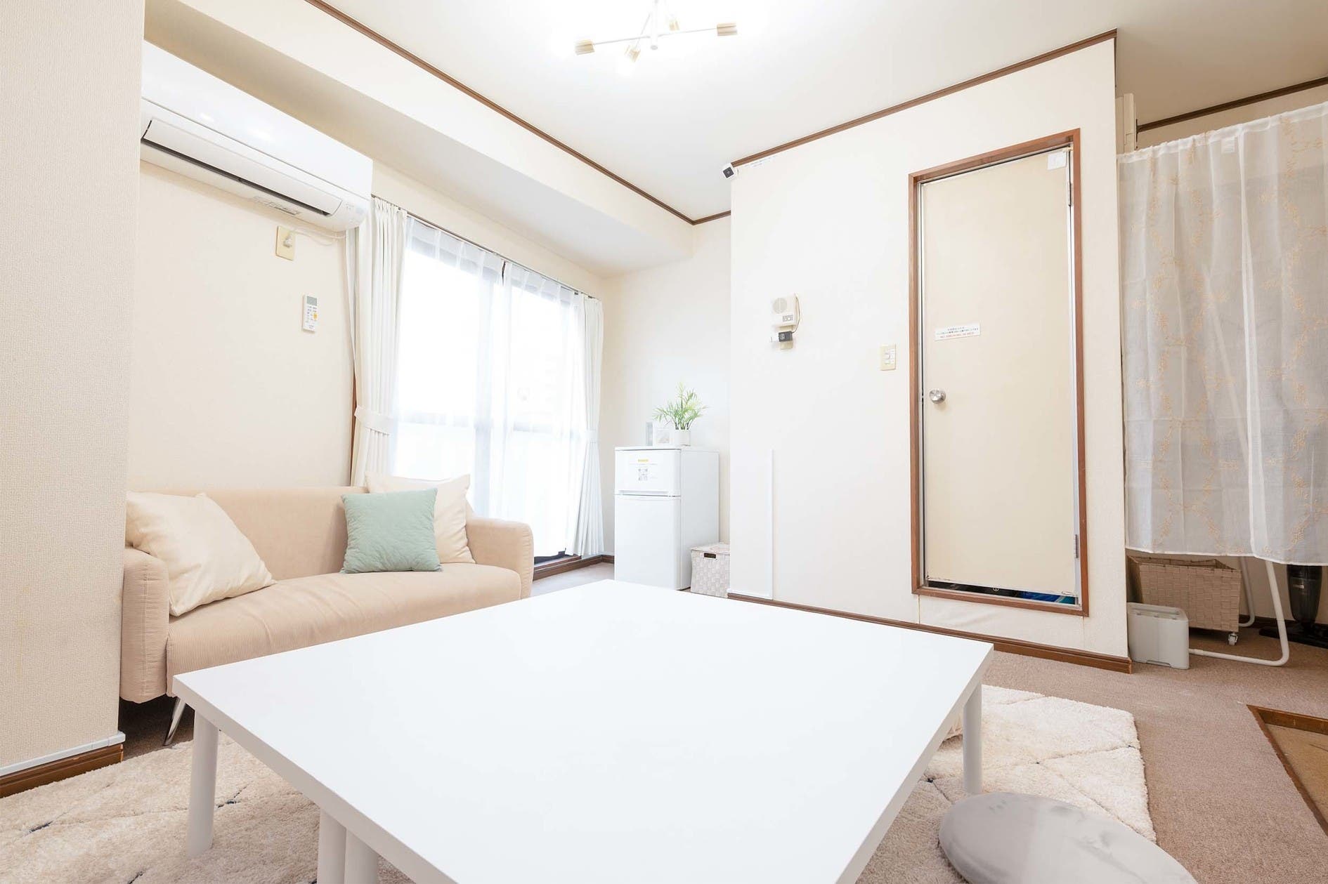 内装リニューアル✨駅近徒歩3分｜最大8名｜大画面で推し括💘鑑賞会🎞ゲーム会🎮️女子会🎉などに｜定期清掃🧹24時間営業⏰の写真6