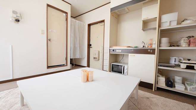 内装リニューアル✨駅近徒歩3分|最大8名|大画面で推し括💘鑑賞会🎞ゲーム会🎮️女子会🎉などに|定期清掃🧹24時間営業⏰の写真5