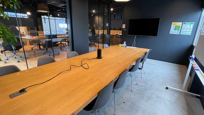 【西中島南方駅から徒歩5分】1時間1,420円!|4F_RoomC(定員10名)モニター・ホワイトボード付◎の写真2