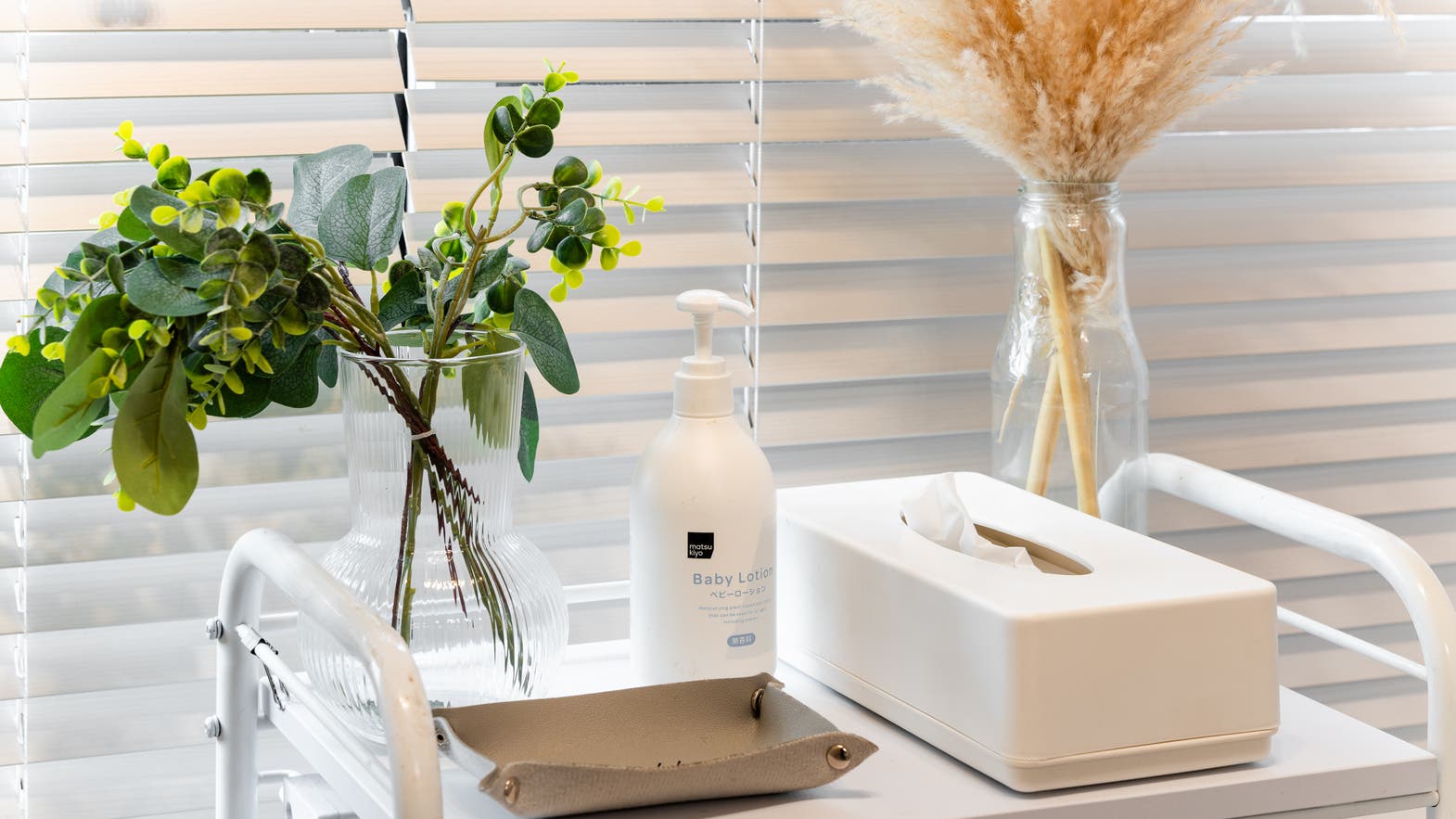 【＆YUZU】新宿西口駅30秒｜JR新宿駅5分✨完全個室のレンタルサロン/ヒートマット・スチーマー/映え撮影✤Wi-Fi有の写真21