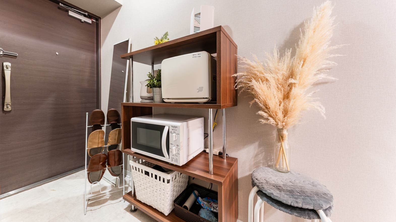 【＆YUZU】新宿西口駅30秒｜JR新宿駅5分✨完全個室のレンタルサロン/ヒートマット・スチーマー/映え撮影✤Wi-Fi有の写真11