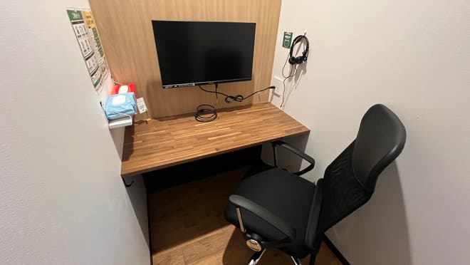 【西中島南方駅から徒歩5分】1時間 660円!|1名用の完全個室(4F_ブース1)の写真2