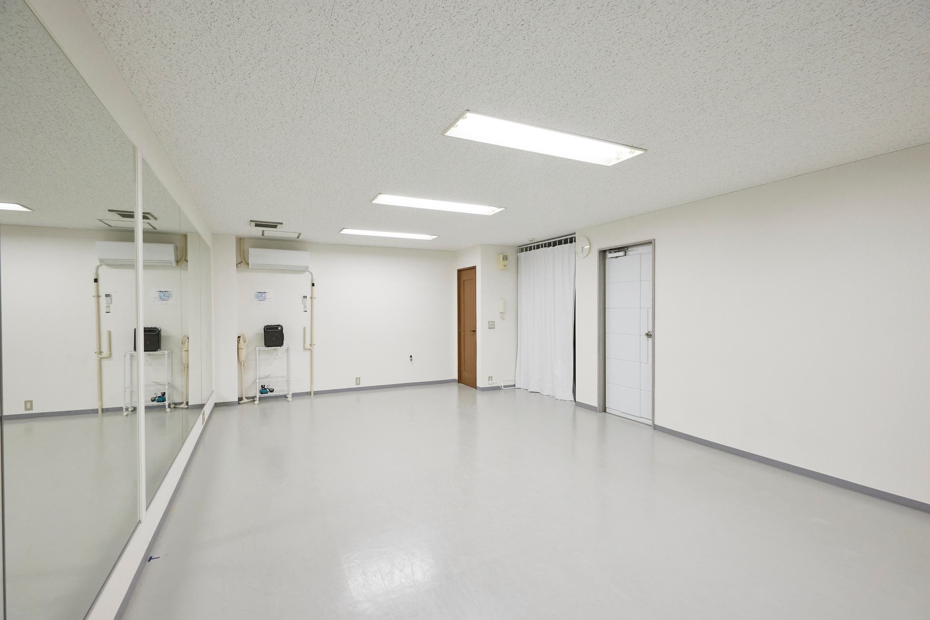 【東新宿・西早稲田5分／新大久保駅10分】ダンス・演劇稽古・ヨガに最適／45㎡／駅近／防音の写真9