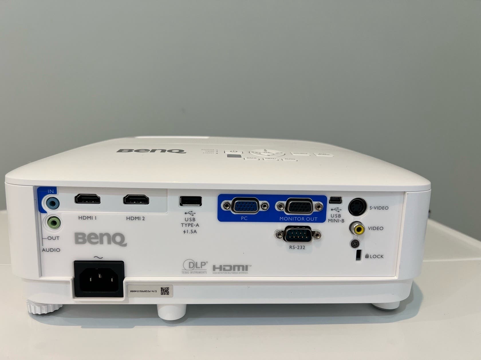 プロジェクター　の画像2