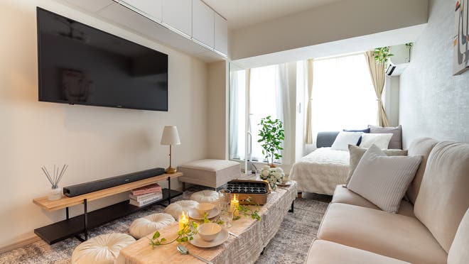 五反田2分🛋️24時間🎥撮影配信🎄パーティー📺55型TV🎬アマプラ映画✨シンプルモダン内装🏠ゴミ捨て無料の写真1