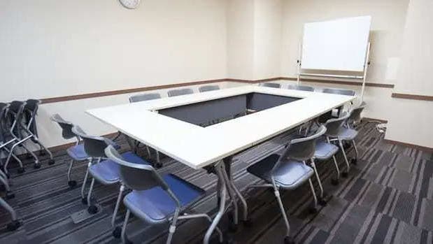 名古屋会議室 錦店 第2会議室【セルフ設営&当日予約OK!直近1週間室料45%オフ】の写真4